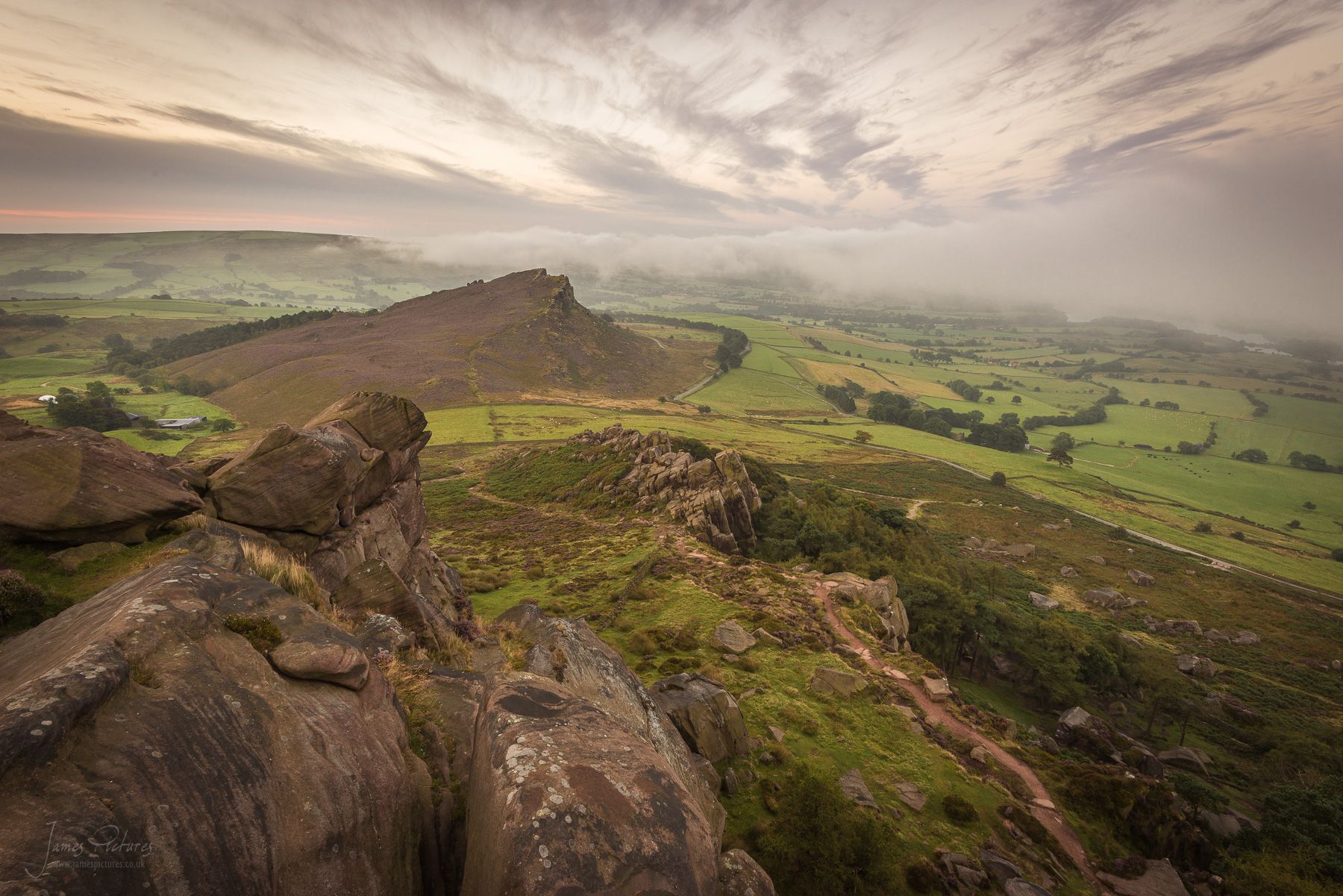Hen Cloud - James Pictures