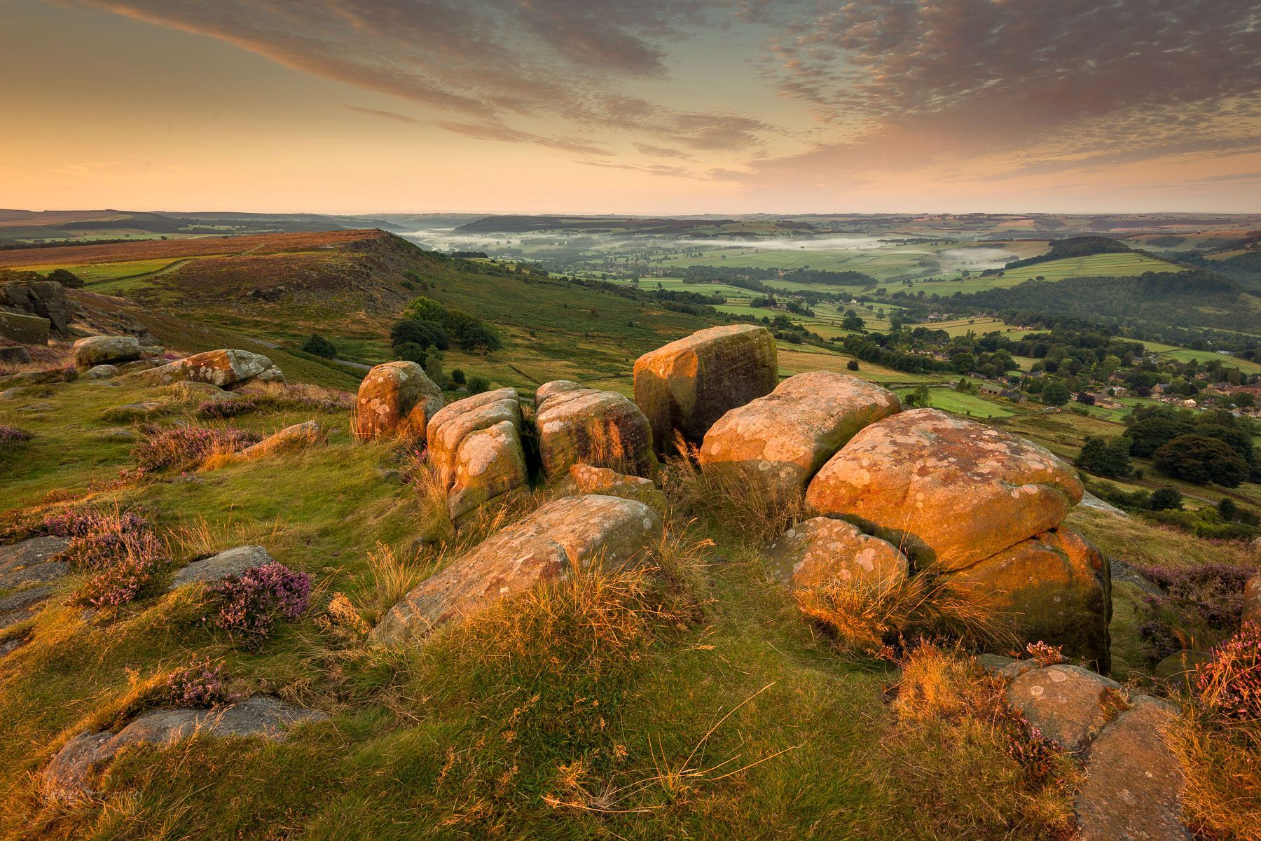 Curbar Edge at Sunrise - James Pictures