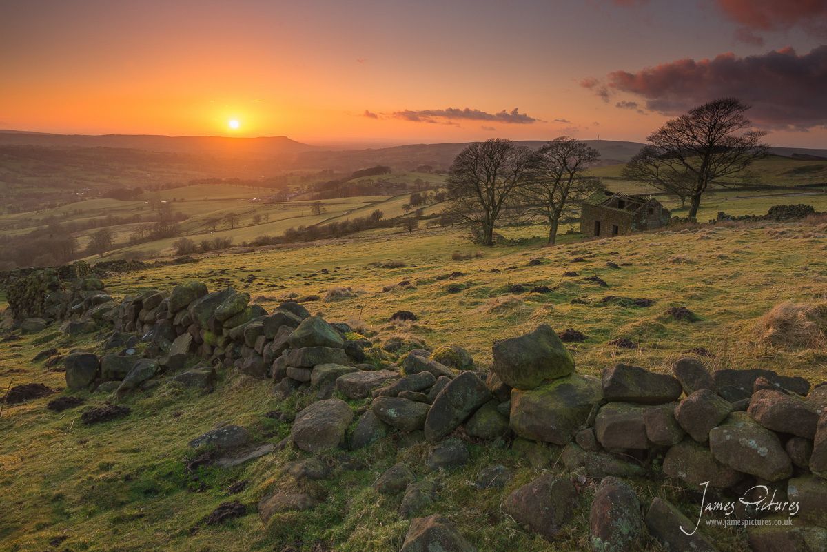 Roach End Barn at Sunset - James Pictures